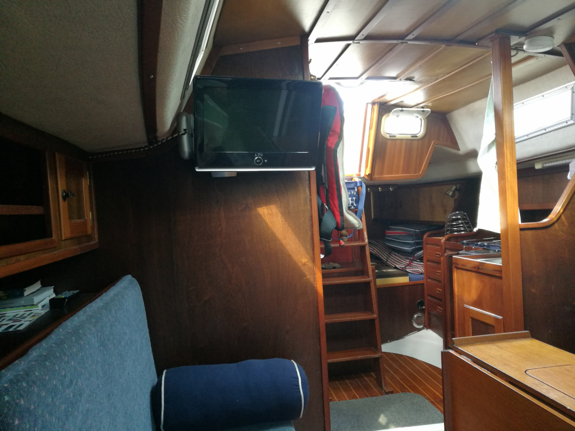 Tailwind 33 | Skipperi